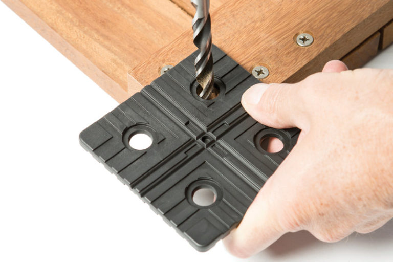 Square Clip for Timber Decking | NÖVLEK